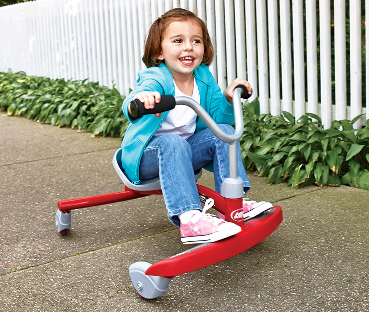 Zig Zag Ride-On Toys: Arm-Powered | Radio Flyer